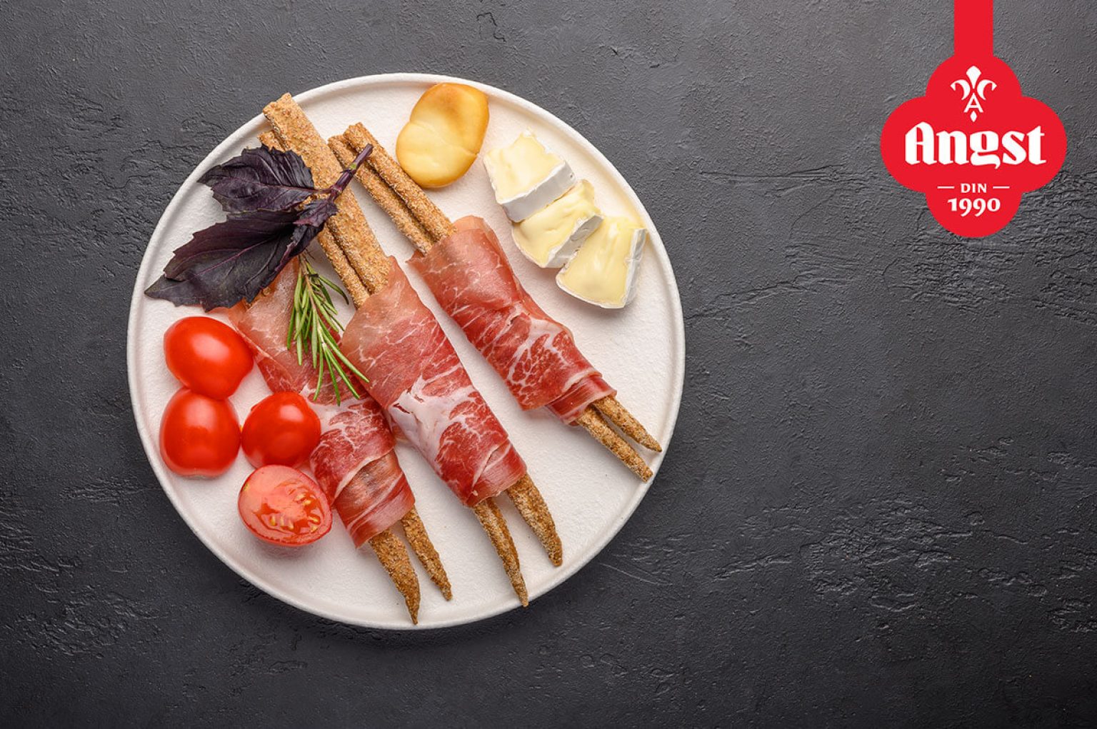 Aperitive cu mezeluri pentru petreceri în familie – preparare rapidă în ...